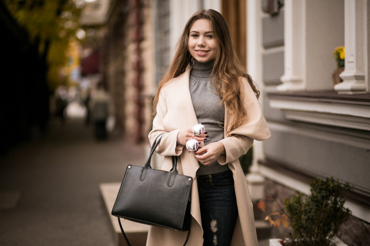 11 brands that have good quality Tote handbags in Pakistan - The ...